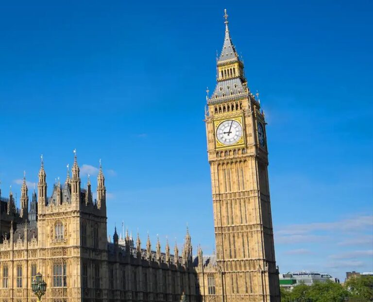 Study at EIT – Eastern Institute of Technology NZ | BBC Education